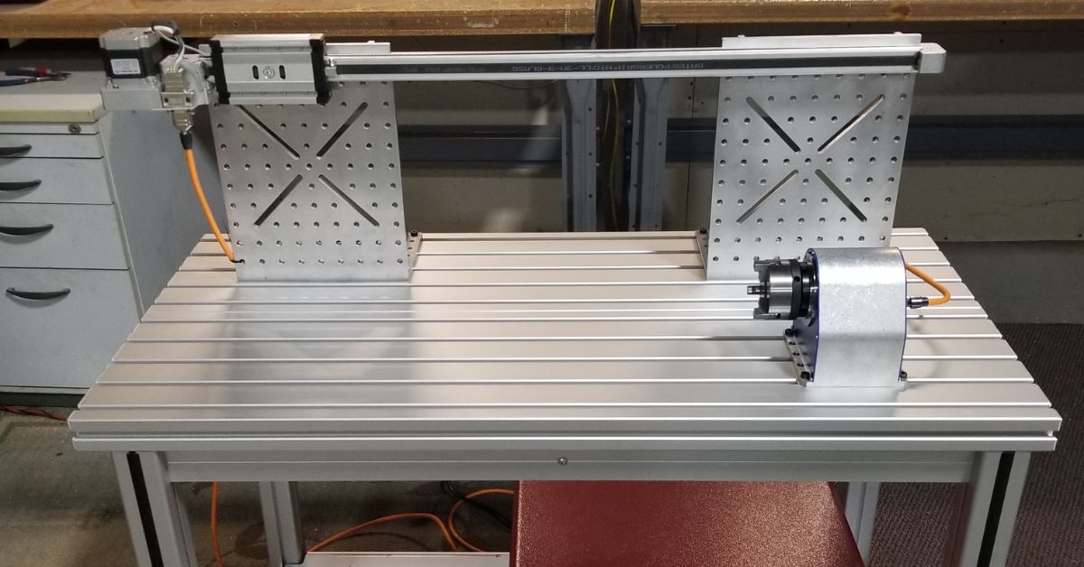 Aluminum vs. Steel Workbenches: Which Is Right for You?